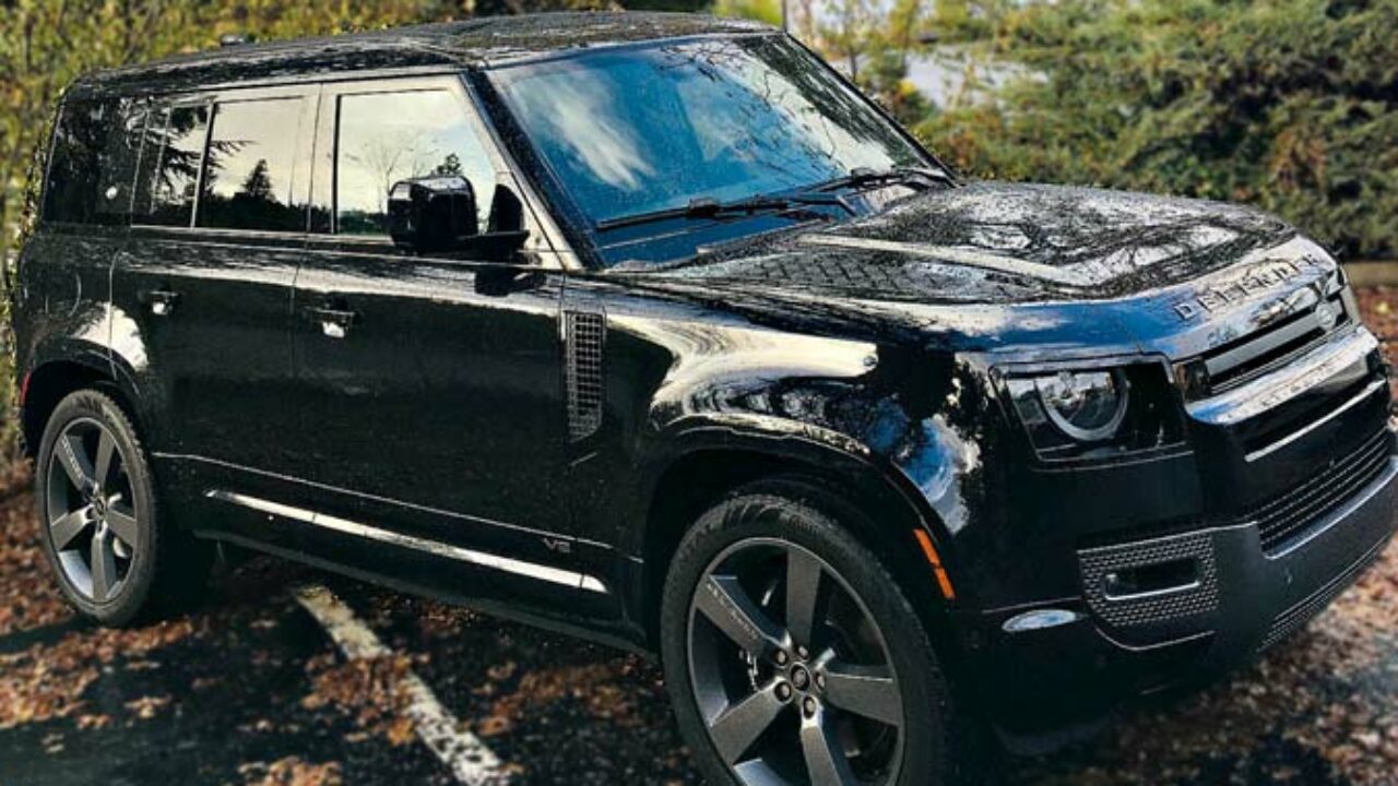 Land Rover Defender 110 Off Road